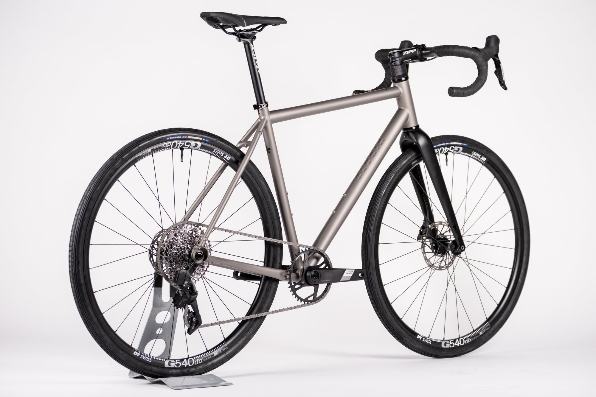 Our SRAM Apex AXS Review: Unmatched Value for Wireless Shifting